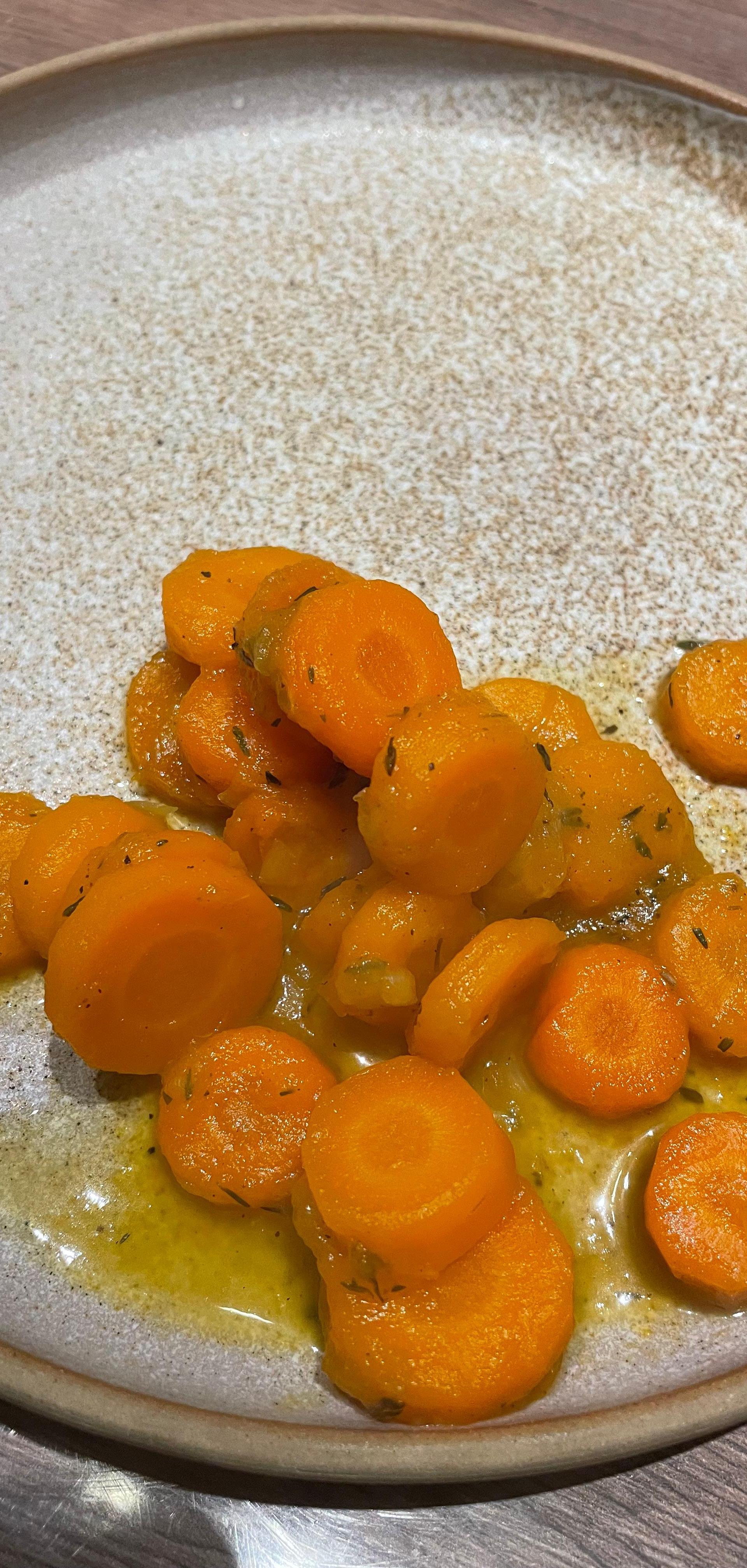 Carottes frites au sirop d'érable et au thym - Recette EASY FRY OVEN ...